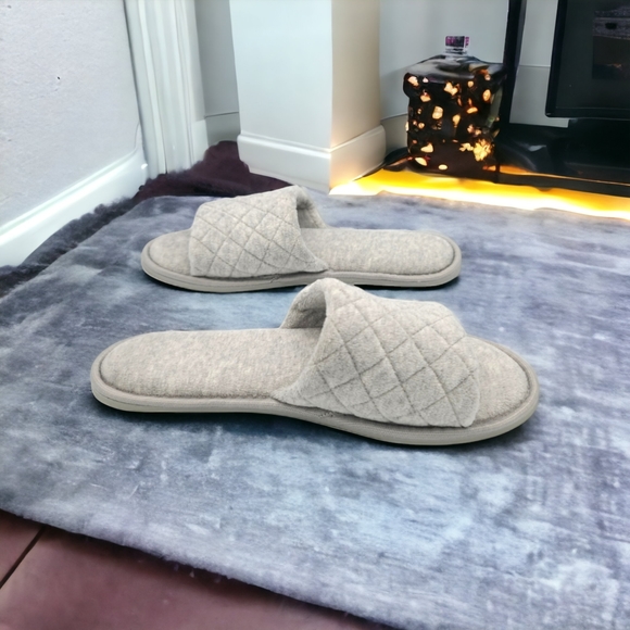 Joyspun | Shoes | Joyspun Womens Gray Quilted Velvet Single Band Slide ...